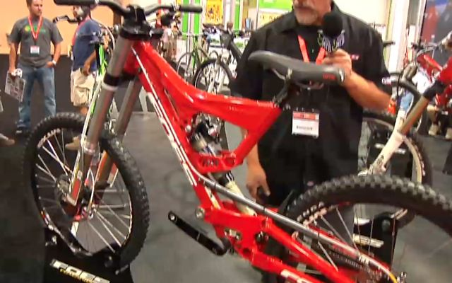 2010 Foes DHS Mono 2:1 - Mountain Biking Videos - Vital MTB